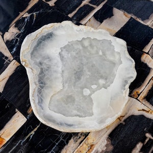 Onyx Nacar Decorative Plates: Set of 3 Live Edge Stone Dishes - Etsy