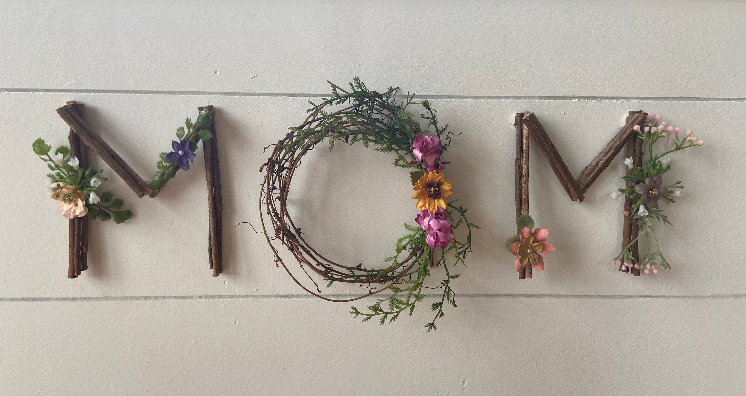 Woodland Mom Sign - Etsy