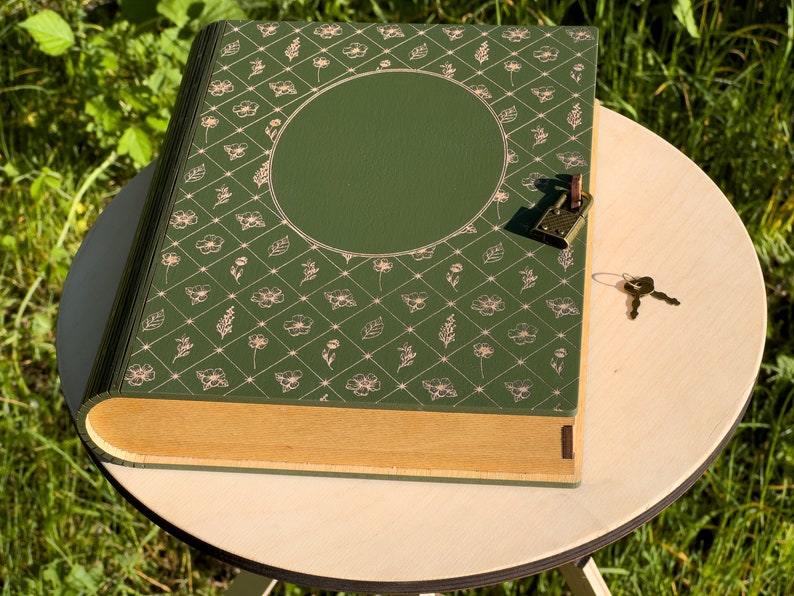 Lockable Box Secret Compartment Bookbox Safe Hollowed Out Book Box With ...