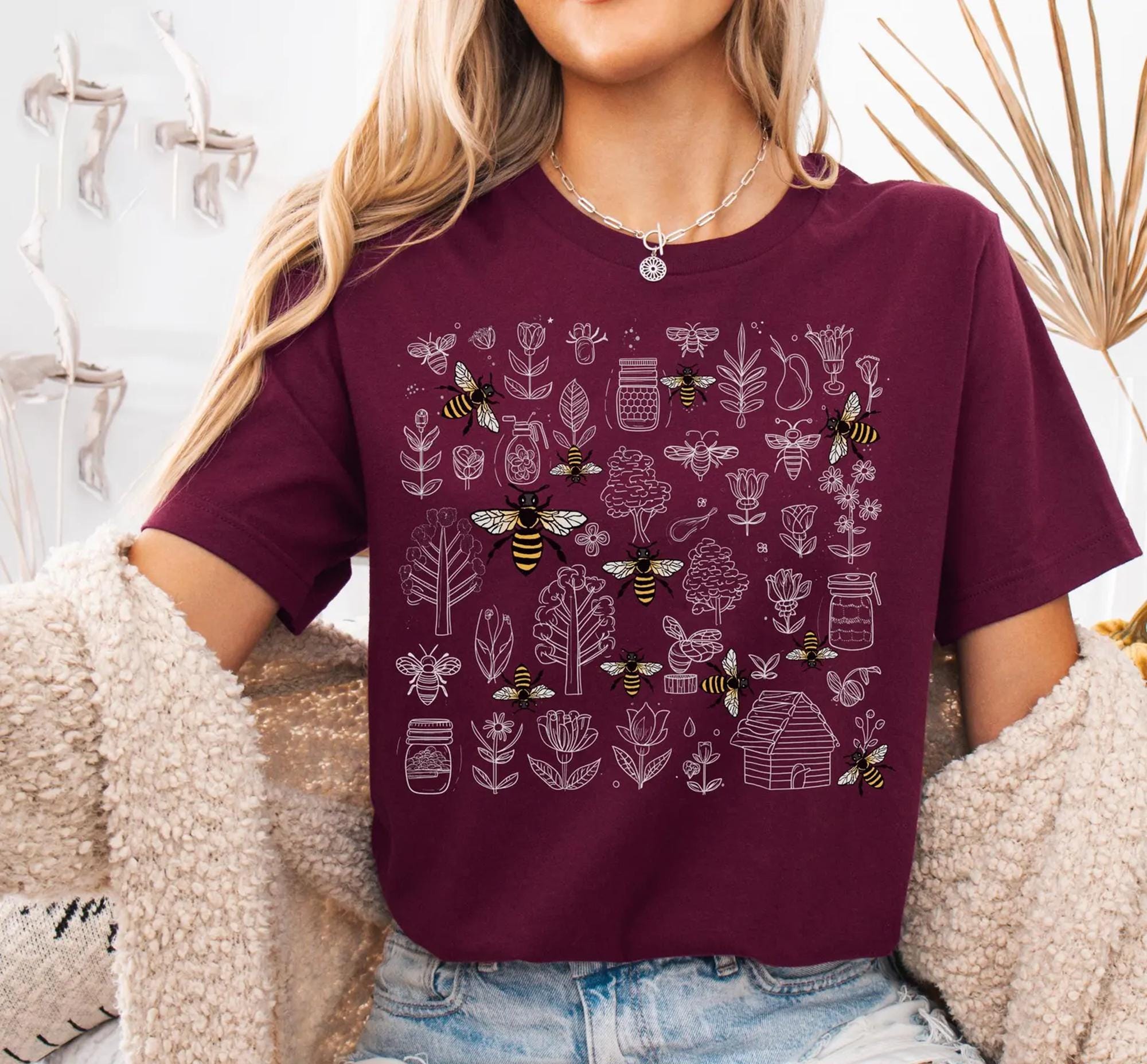 Comfort Colors® Vintage Bee Botanical T-shirt, Honeycomb Doodle Shirt ...