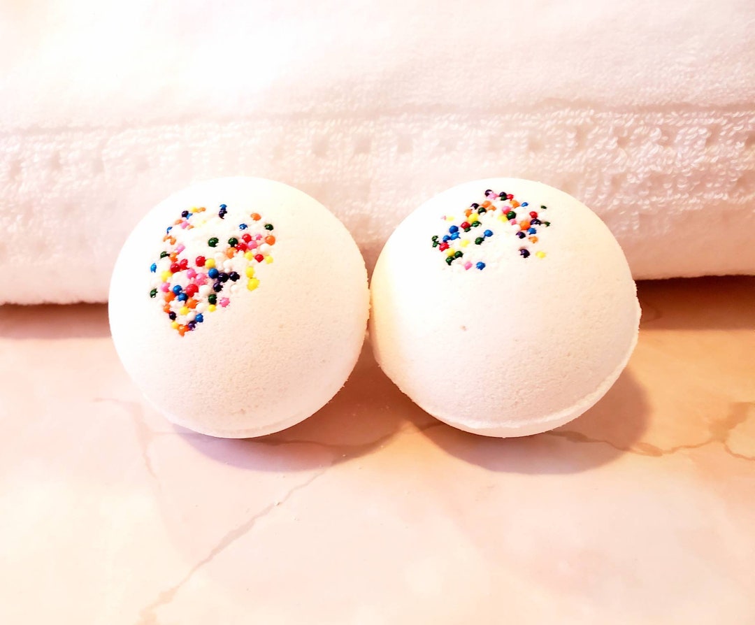 Birthday Bath Bomb Bath Fizzy. Cake Scented Bath Bomb. - Etsy