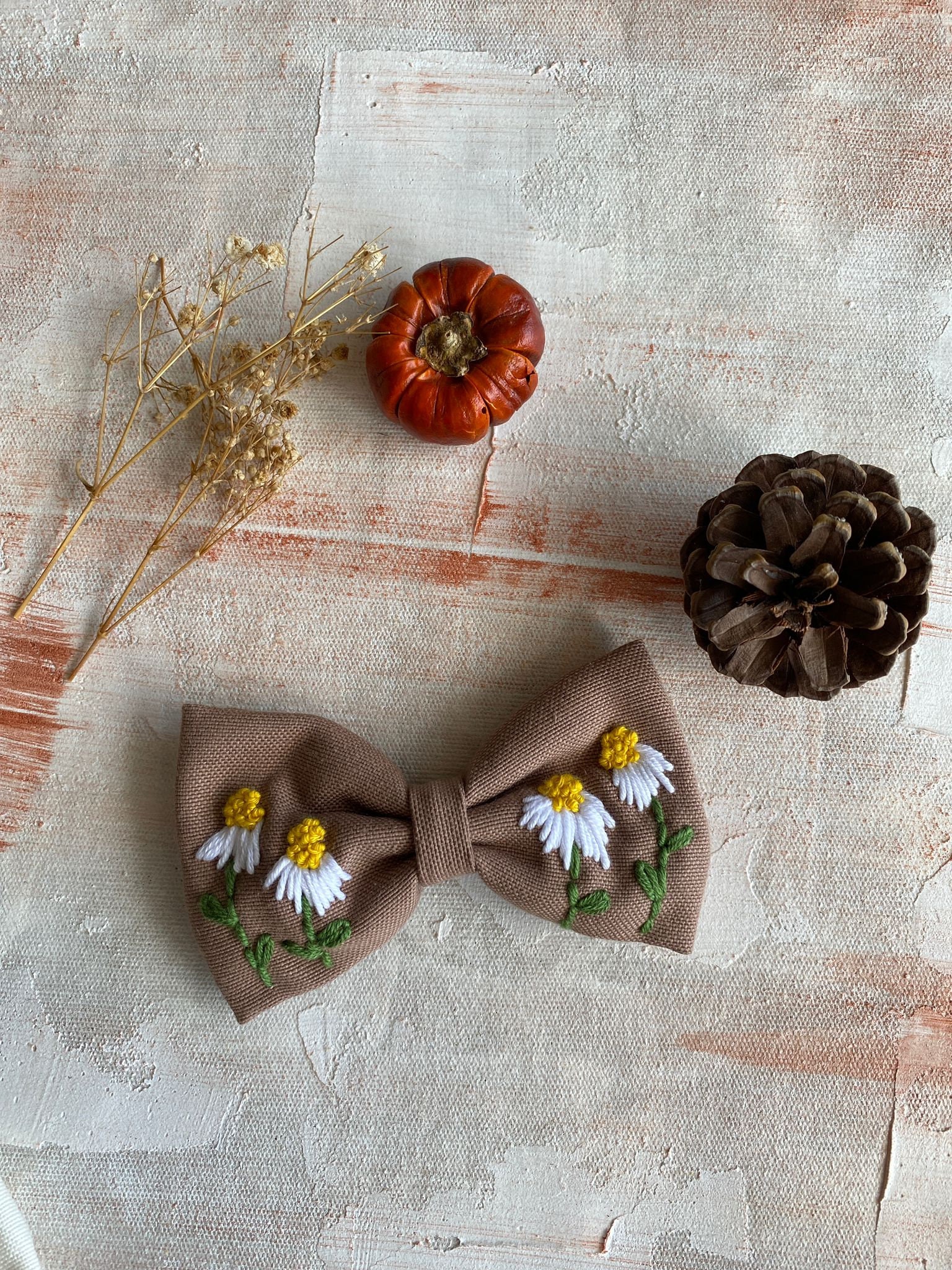 2-pack Embroidered Buckle Set Hand Embroidered Linen Bows - Etsy