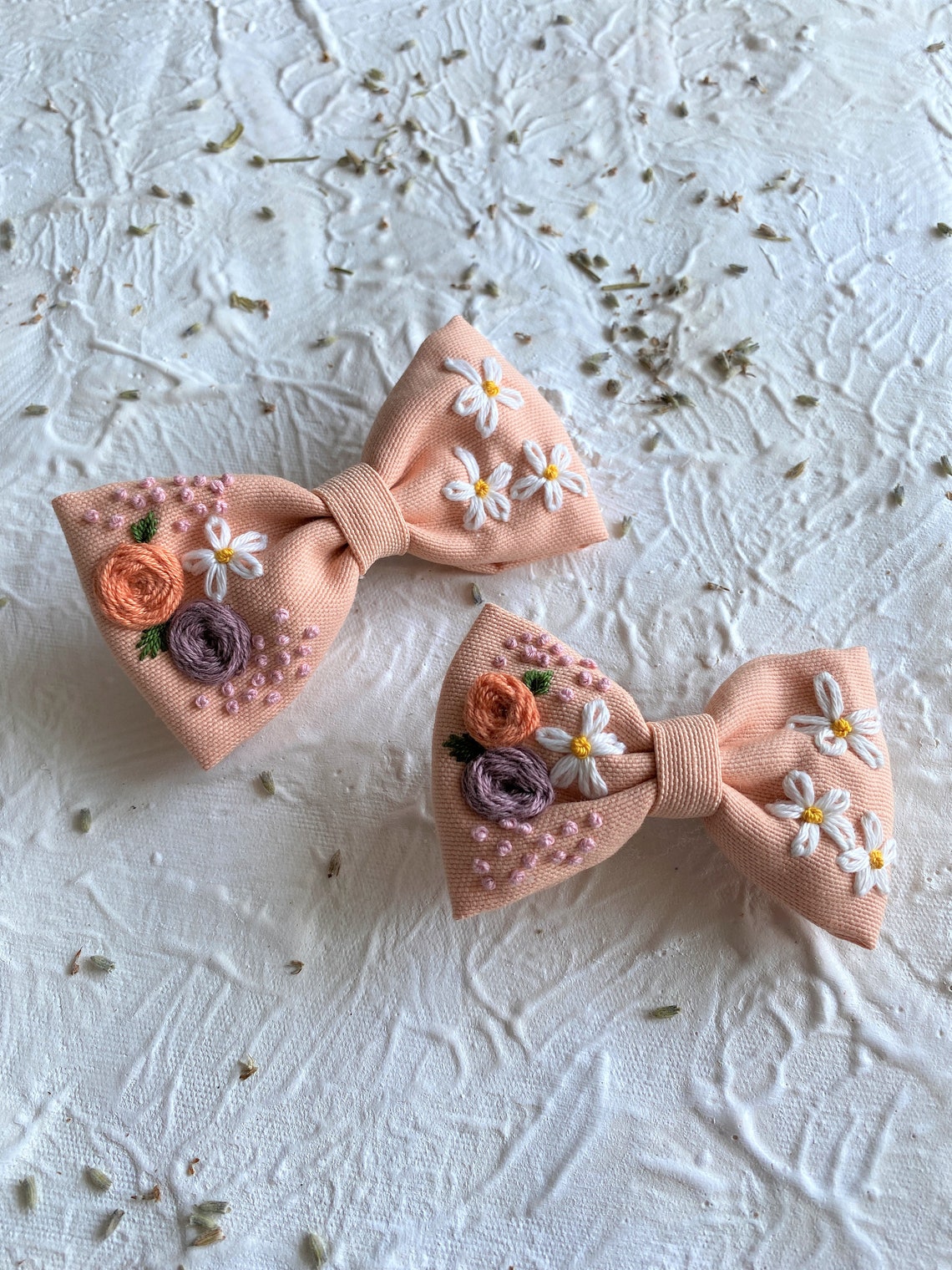5-pack Embroidered Salmon Buckle Set, Hand Embroidered Linen Bow ...