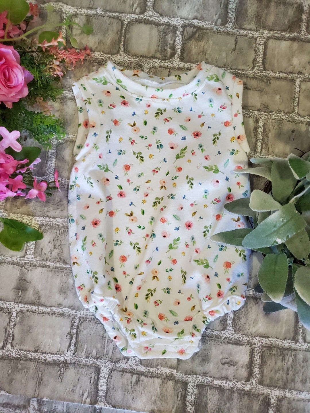 Baby Girl Sleeveless Bodysuit - Etsy