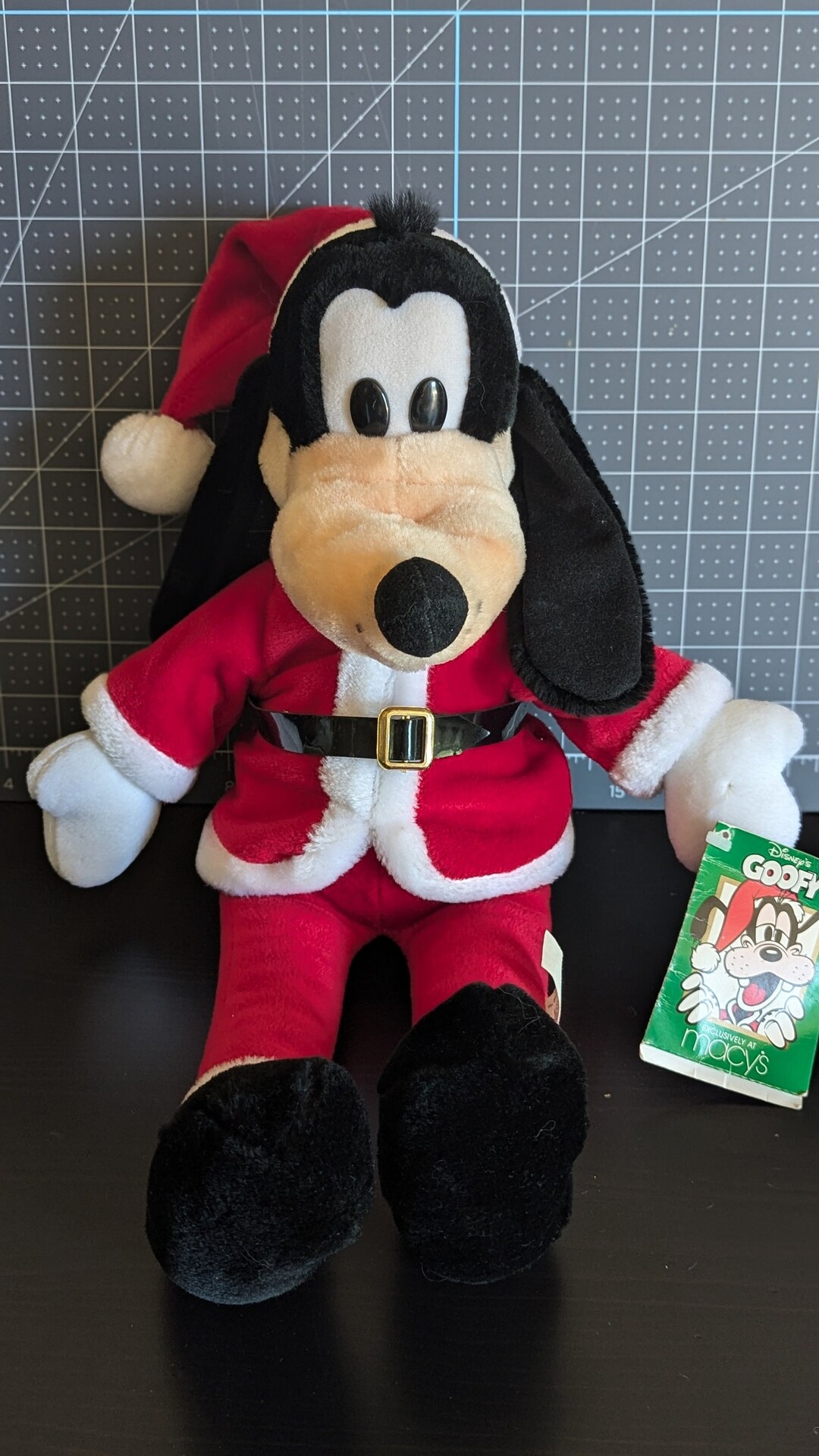 Vintage Disney Goofy 17-in Plush Toy 1993 - Etsy