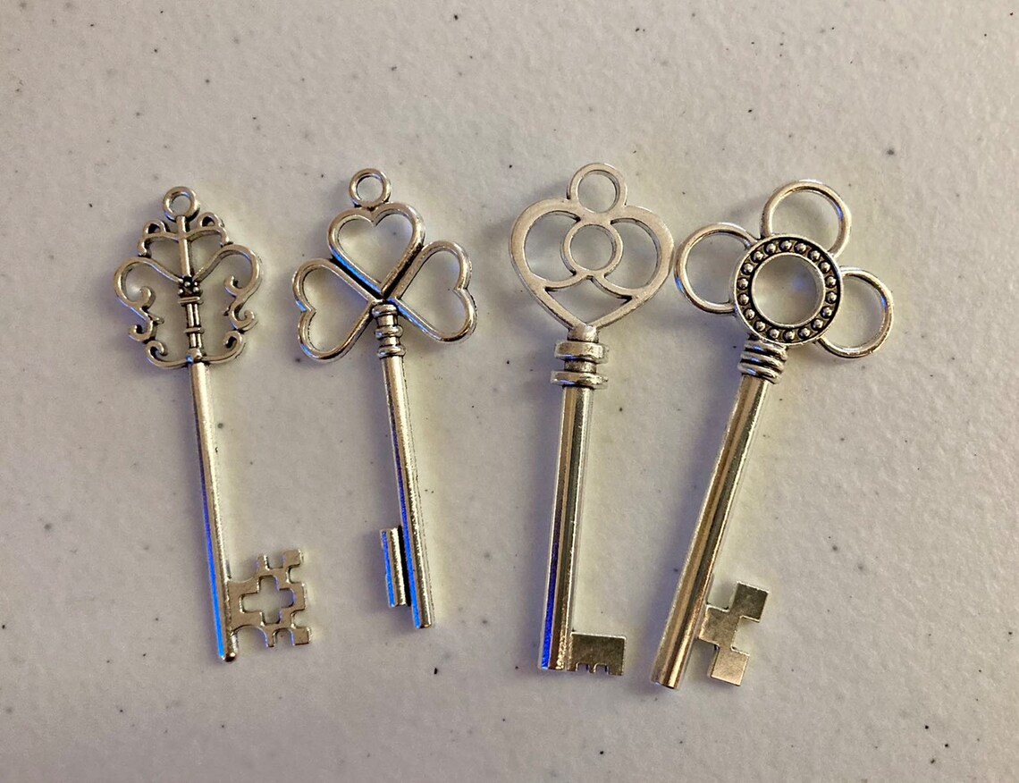 Team Keychains. Unique Employee Gifts. Staff Gift. Employee Bulk Gifts ...