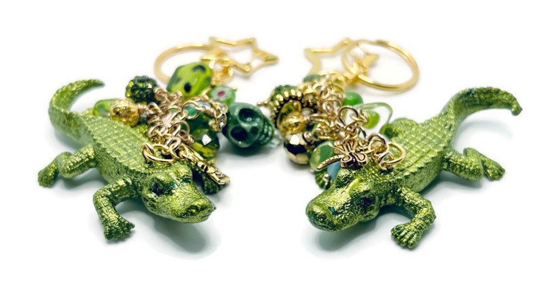 Emotional Support Alligator Keychain - Etsy