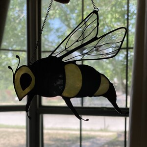 Stained Glass Bee Suncatcher Honey Bee Window Hangings Insect Garden ...
