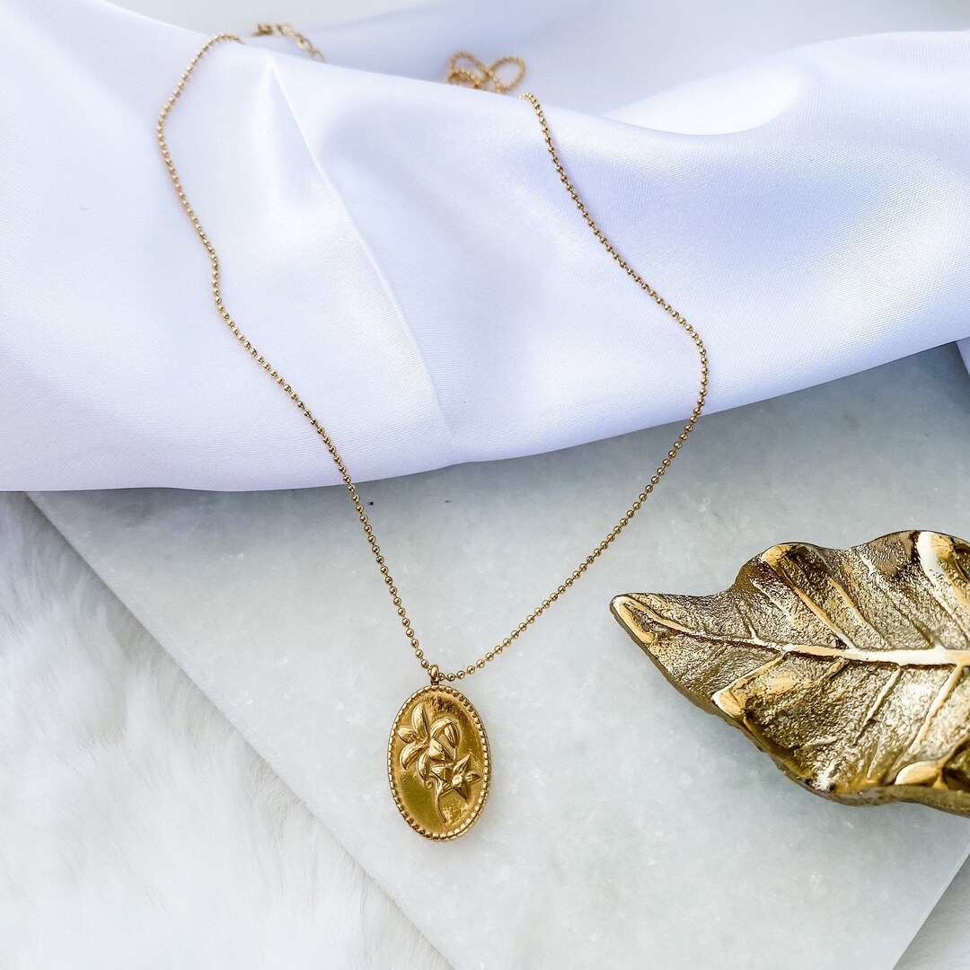 LILY Coin Medallion Dainty 18k Gold Plated Necklace - Etsy