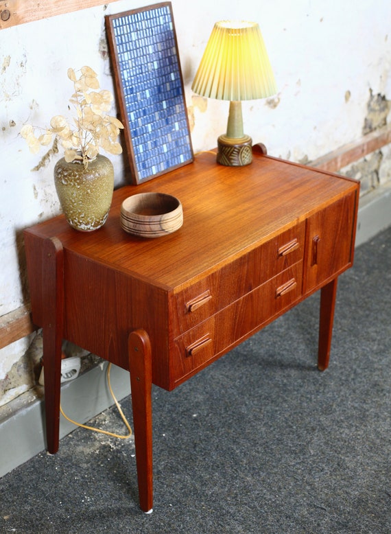 Vintage teak chest of drawers store