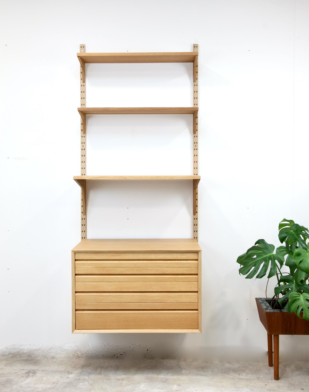 1-bay Danish Design Oak Cado Wall Unit | Poul Cadovius Shelving | Oak ...
