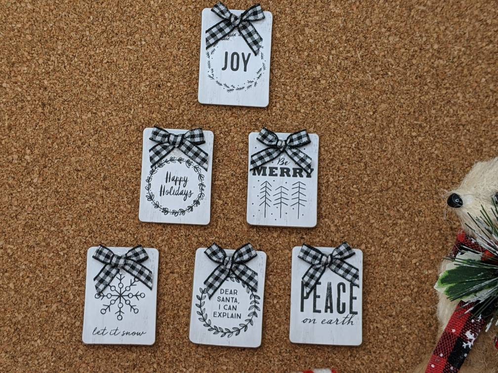 Home & Living Farmhouse Holiday Office Decoration Rustic Christmas ...