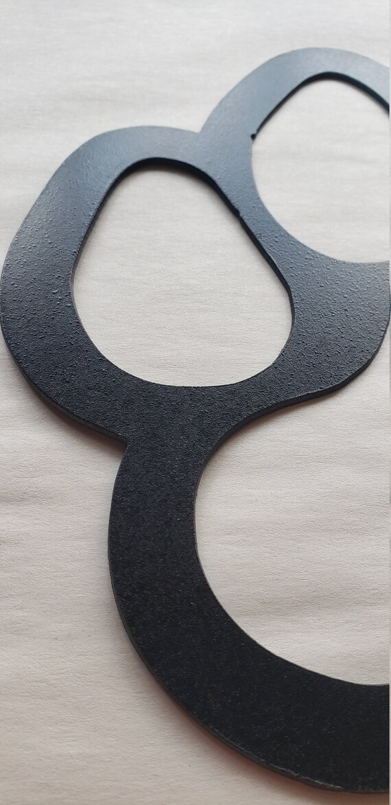 Metal Paw Print Outline