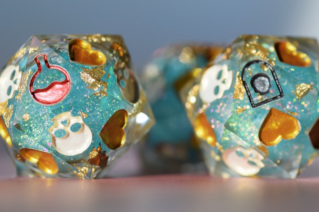 Crystal Chalice Death Save D20 Dice - Etsy