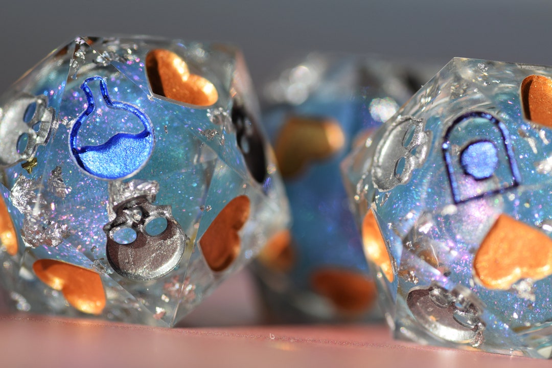 Moondrop Death Save D20 Dice - Etsy