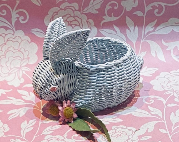 White Wicker Bunny Rabbit, Vintage Avon Easter Decor, 6 Seasonal Basket ...
