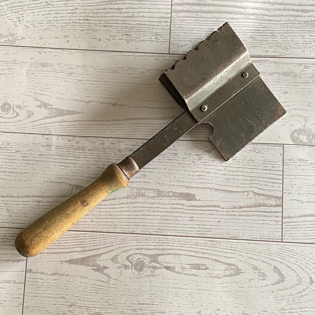 Vintage Meat Tenderizer: Sawtooth Blade, Wood Handle Kitchen Decor - Etsy