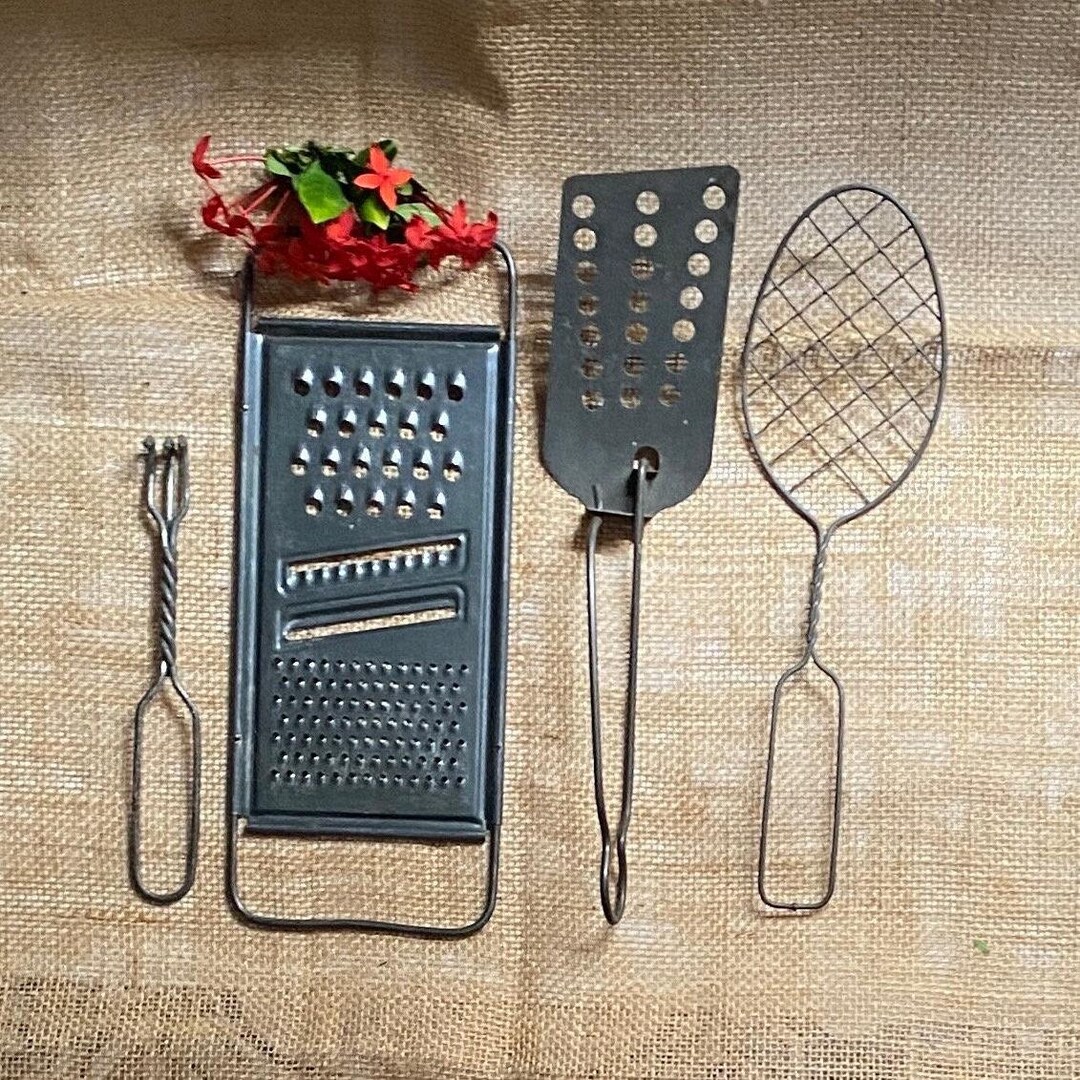 Retro Kitchen Tool Collection, Metal Flipper Spatula, Chicken Wire ...