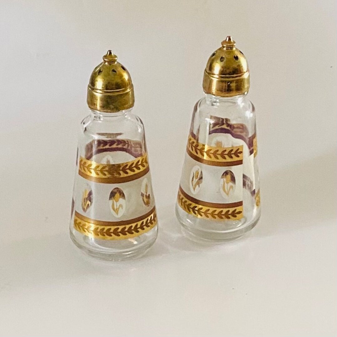 Anchor Hocking Salt & Pepper Shakers- Vintage 4" Glass, Golden Wheat on ...