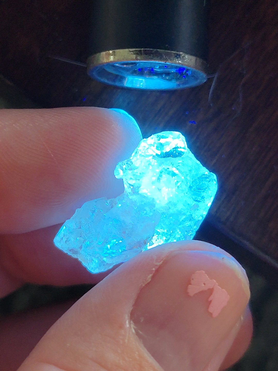 Skeletal Golden Enhydro Petroleum Quartz With Moving Bubble Uv Reactive ...