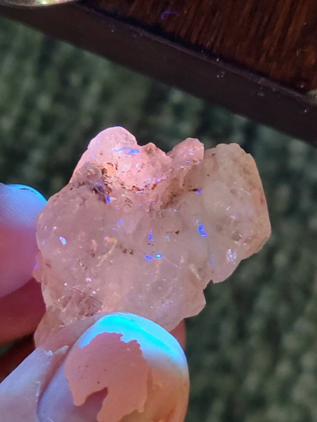 Skeletal Golden Enhydro Petroleum Quartz With Pink Fluorescence- Uv ...