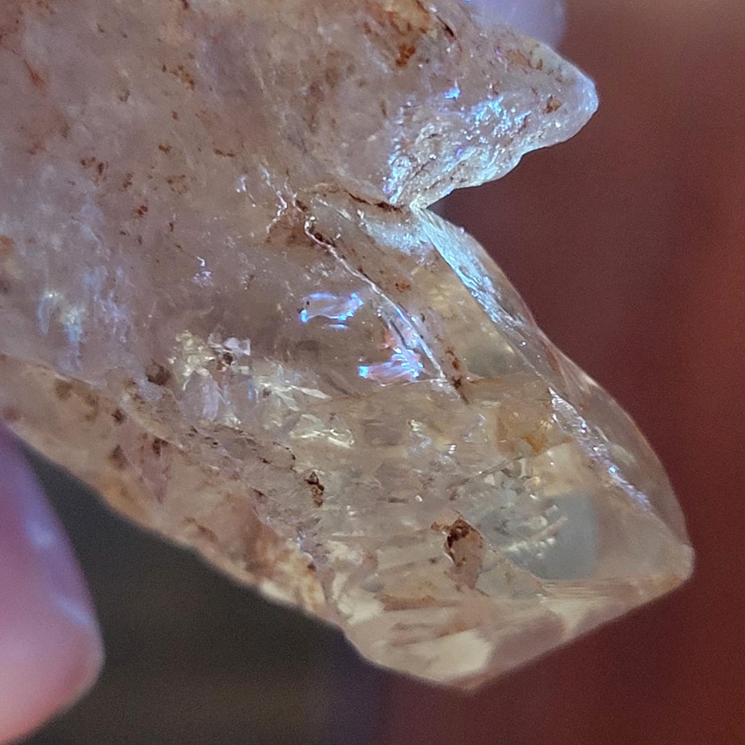 Skeletal Golden Enhydro Petroleum Quartz Point With Moving Water Bubble ...