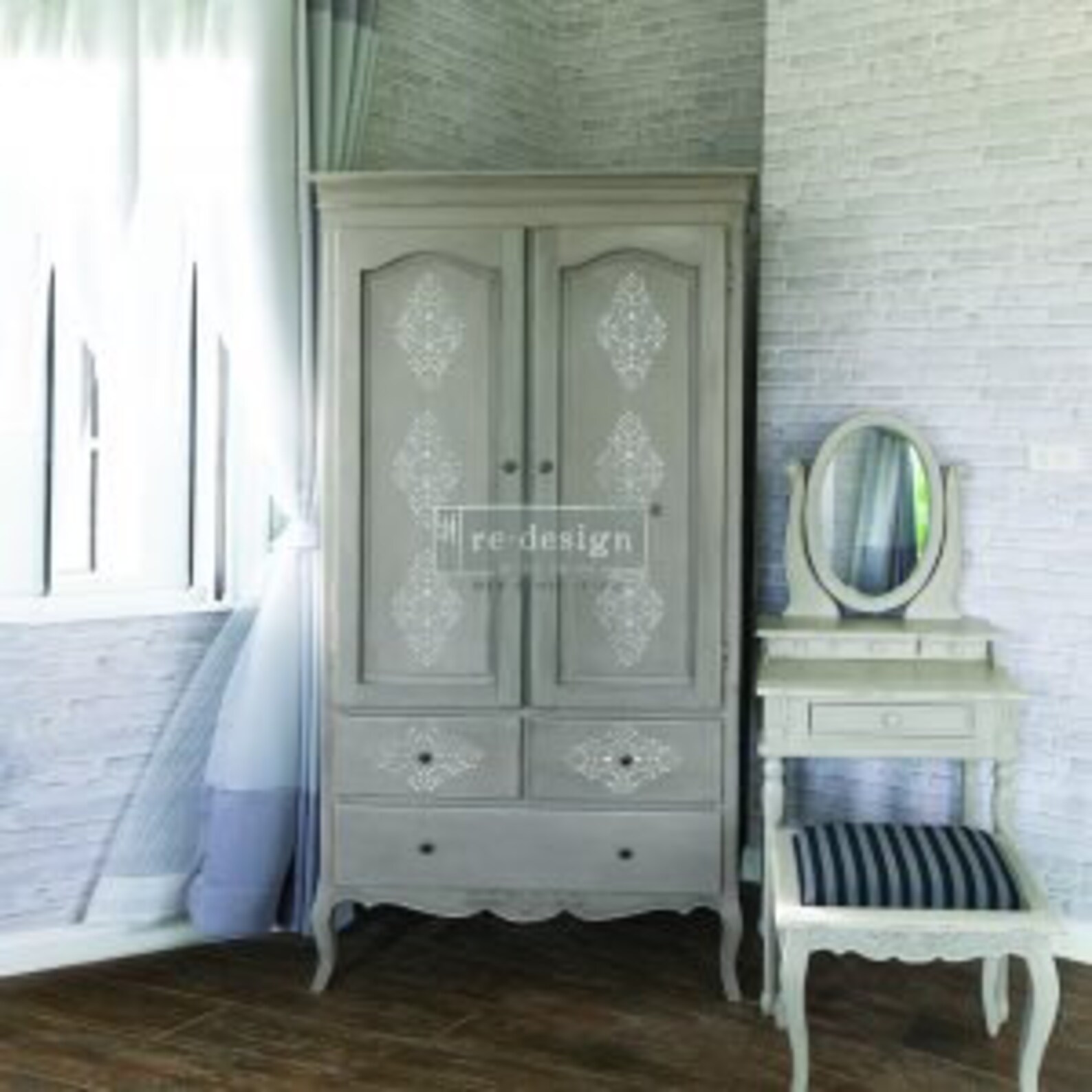 Redesign With Prima® Redesign Decor Stencils® DOTTED - Etsy