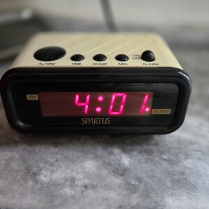 Vintage SPARTUS Brand Model 1201 Desktop LED Alarm Clock - Etsy