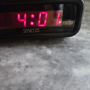 Vintage SPARTUS Brand Model 1201 Desktop LED Alarm Clock - Etsy