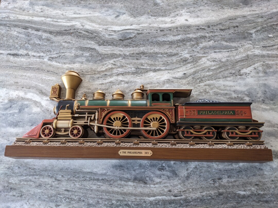Vintage MCM Plastic Railroad Engine Wall Hanging the Philadelphia - Etsy