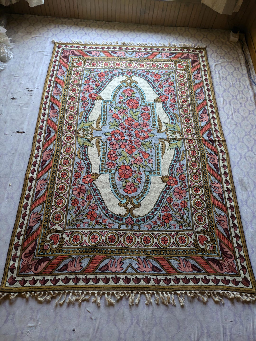 Royal Luxury Shalimar Classic Hand-embroidered Chain Stitch Kashmir ...