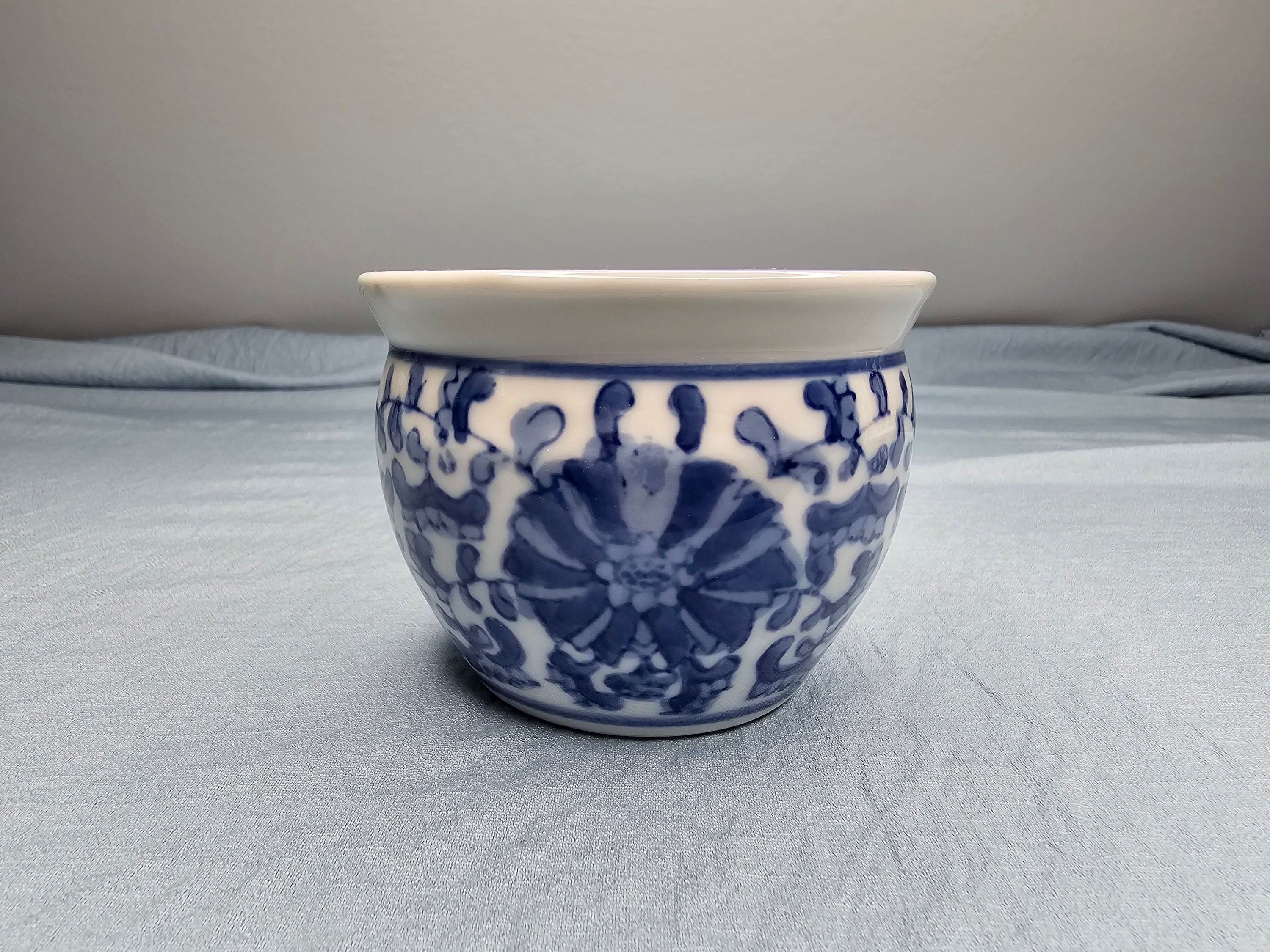 Blue & White Chinoiserie Small Cache Pot - Etsy