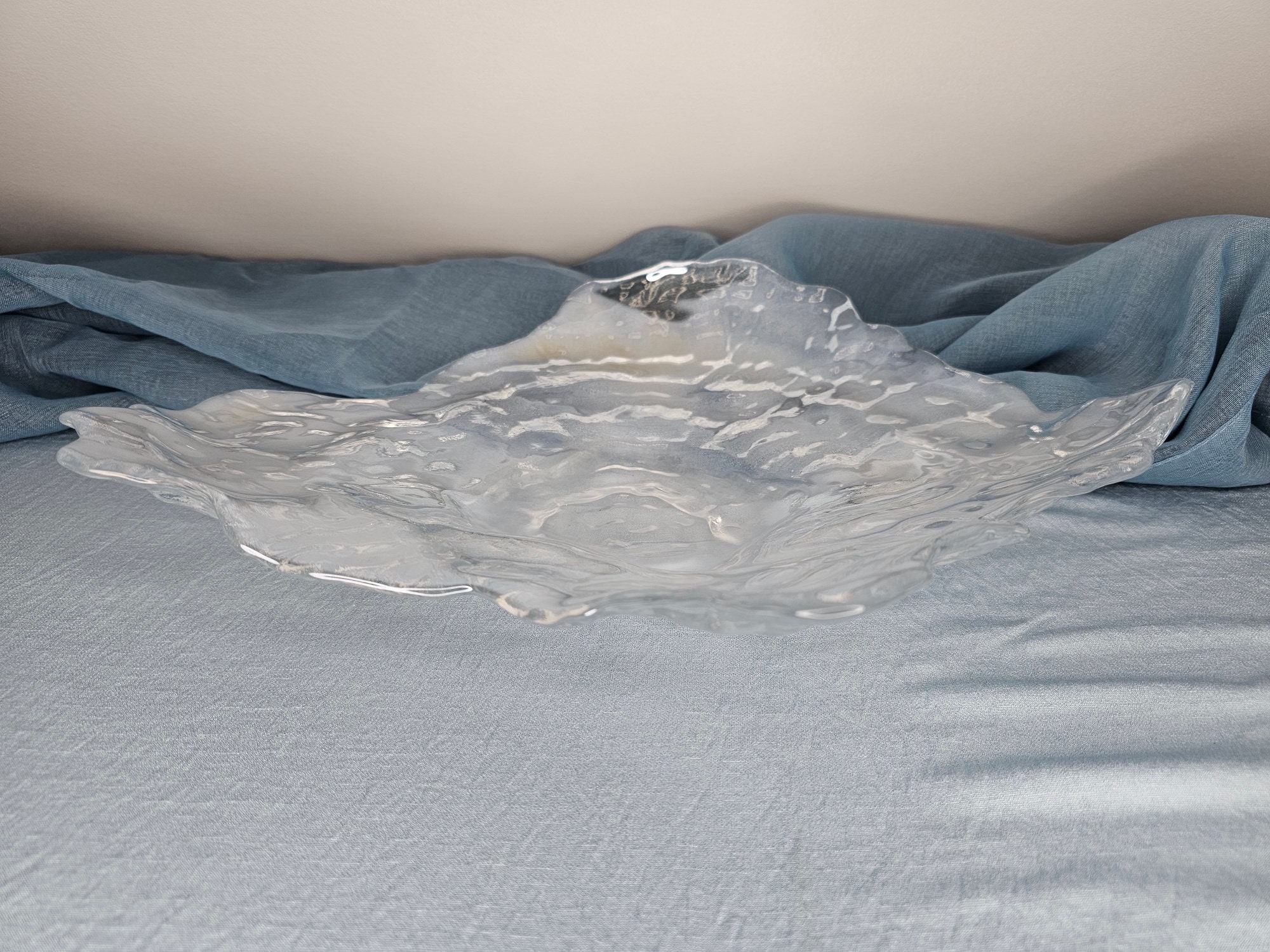 Donald Stuart Art Glass Oyster Shaped Serving Bowl - Etsy Canada