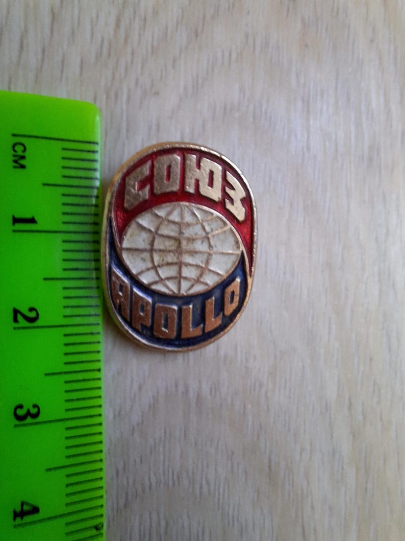 Soyuz Apollo Pin, Globus, Soviet American Common Flight, Space Badge ...
