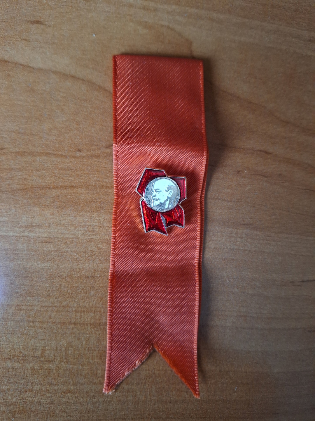 Vintage USSR Russian Soviet Pins Badges, Bow-not Badge Lenin, Red ...