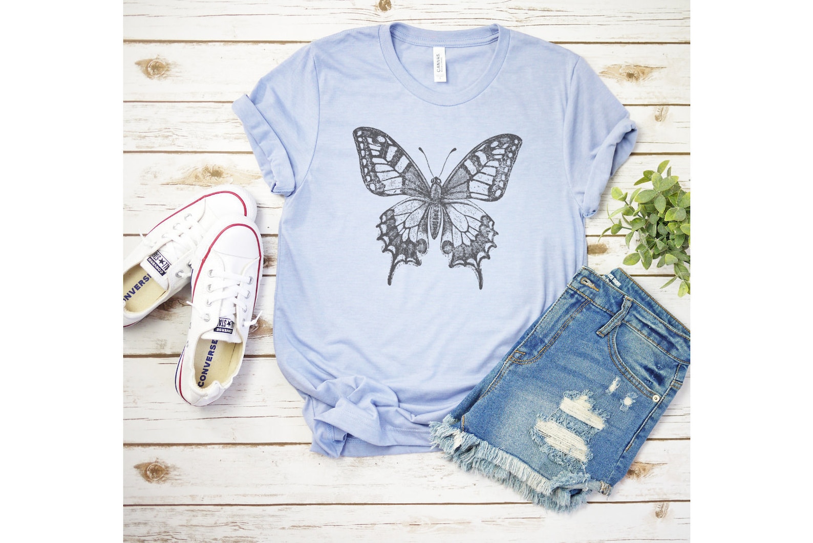 Butterfly T-shirt Cute Butterfly Tee Nature Lover Gift - Etsy