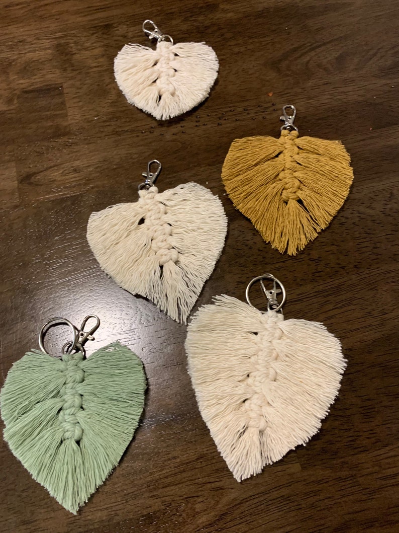 Macrame Leaf Keychain - Etsy
