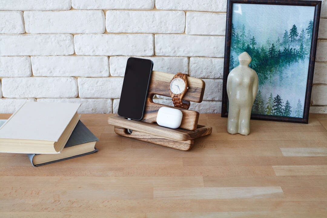 Personalized Men's Docking Station Wooden Charging Dock - Etsy
