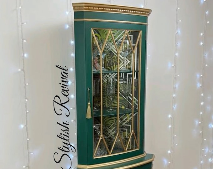 Emerald Green Drinks Gin Corner Cocktail Display Gin Cabinet Vintage ...
