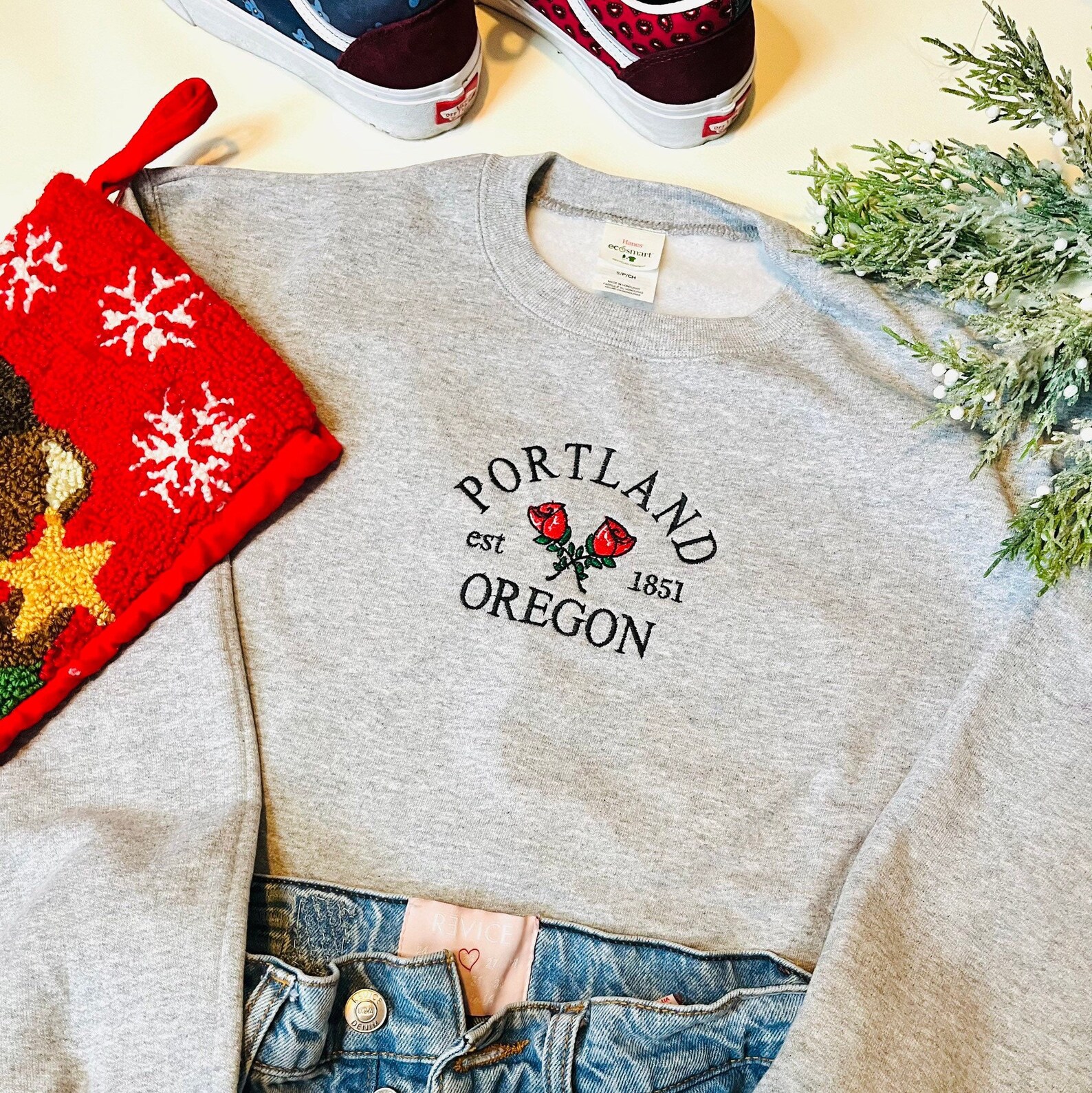 Portland Oregon Embroidered Crewneck Sweatshirt - City Souvenir - Etsy