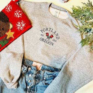 Portland Oregon Embroidered Crewneck Sweatshirt - City Souvenir - Etsy
