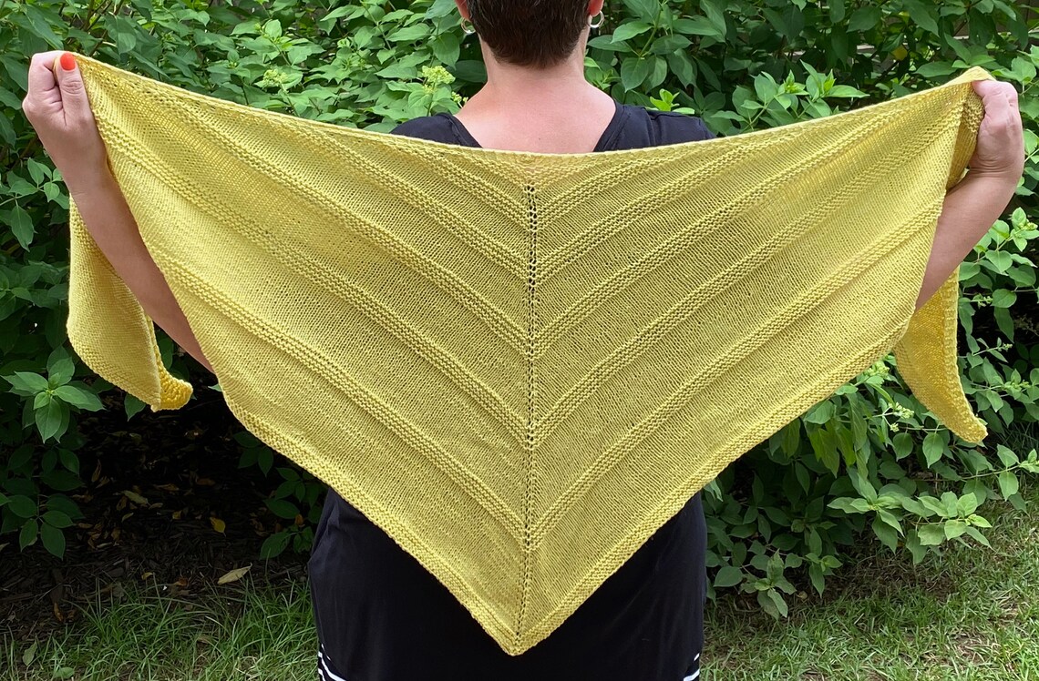 Simple Triangular Shawl Knitting Pattern for Beginners - Instant ...