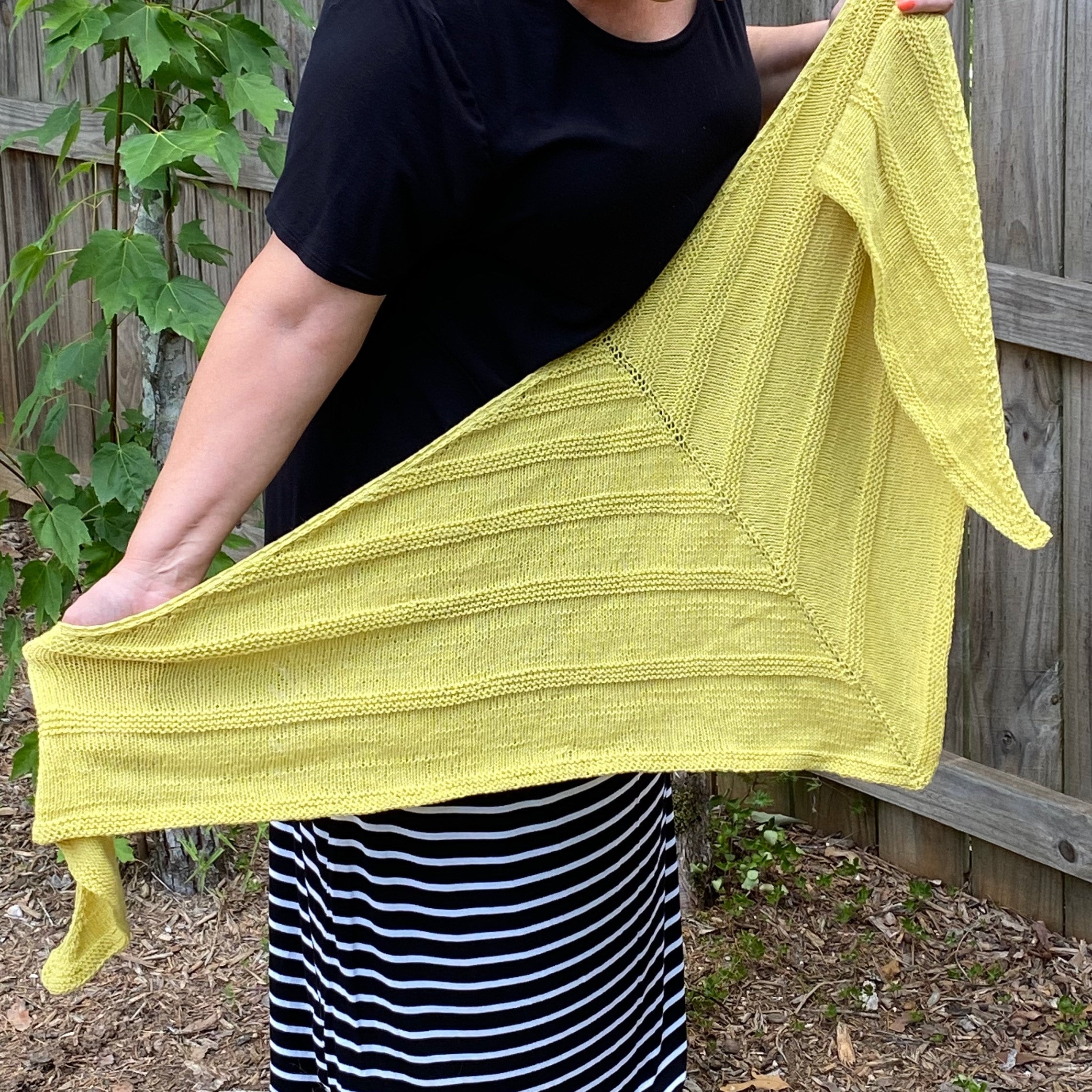 Simple Triangular Shawl Knitting Pattern for Beginners - Instant ...