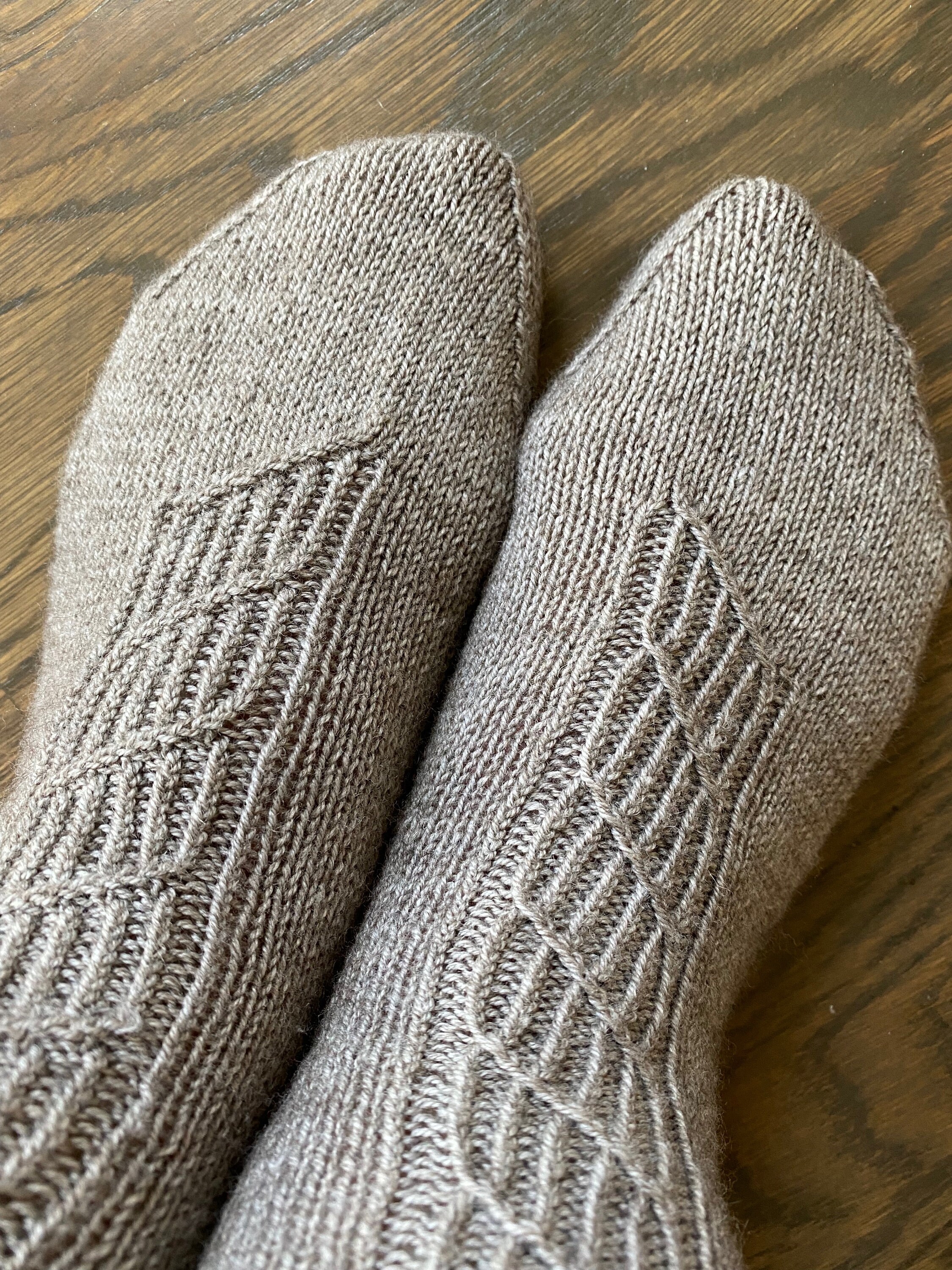 Easy Cable Sock Hand Knitting Pattern in 3 Adult Sizes Elevation Socks ...