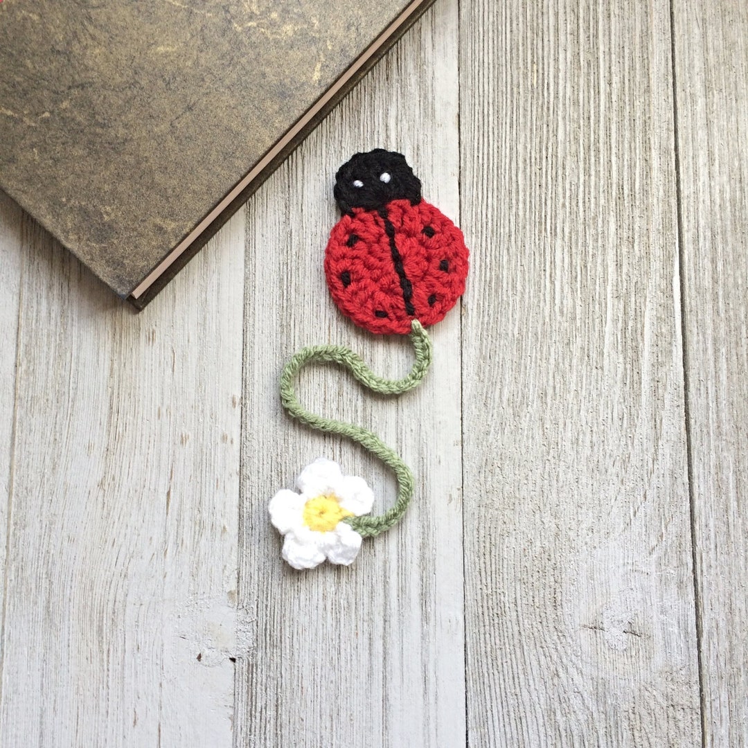 Ladybug Bookmark With Daisy, Handmade Crochet Book Lover Gift, Teacher ...