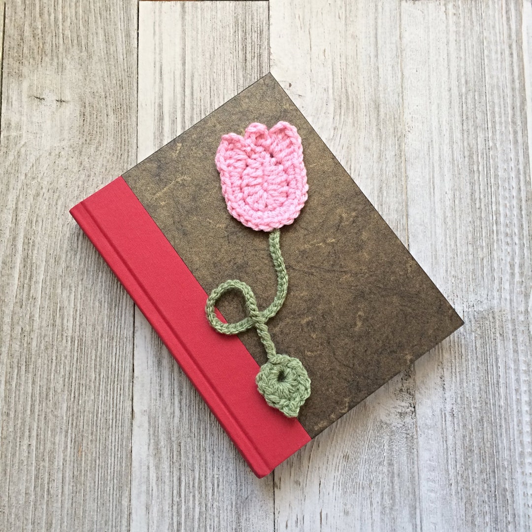 Tulip Bookmark Crochet Flower, Handmade Book Lover Gift, Spring Flowers ...