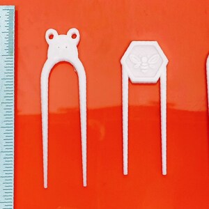 Propagation Pins Moss Pole Pins Allow a Little More Flair | Etsy