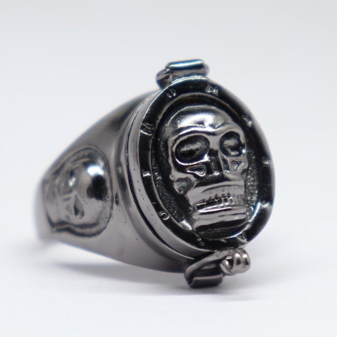 Vintage Poison Locket Skull Ring, Handmade Compartment Box Ring, Pill ...