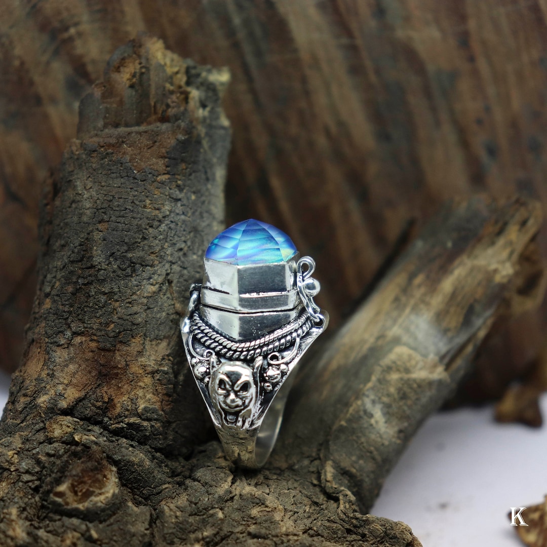 Aurora Opal Poison Ring, Vintage Silver Plated Pillbox, Secret Stash ...