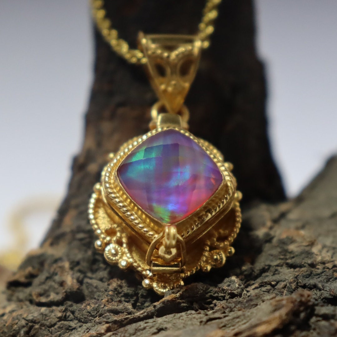 Aurora Opal Gold Plated Poison Necklace, Boho Hippie, Snuff Pendant ...